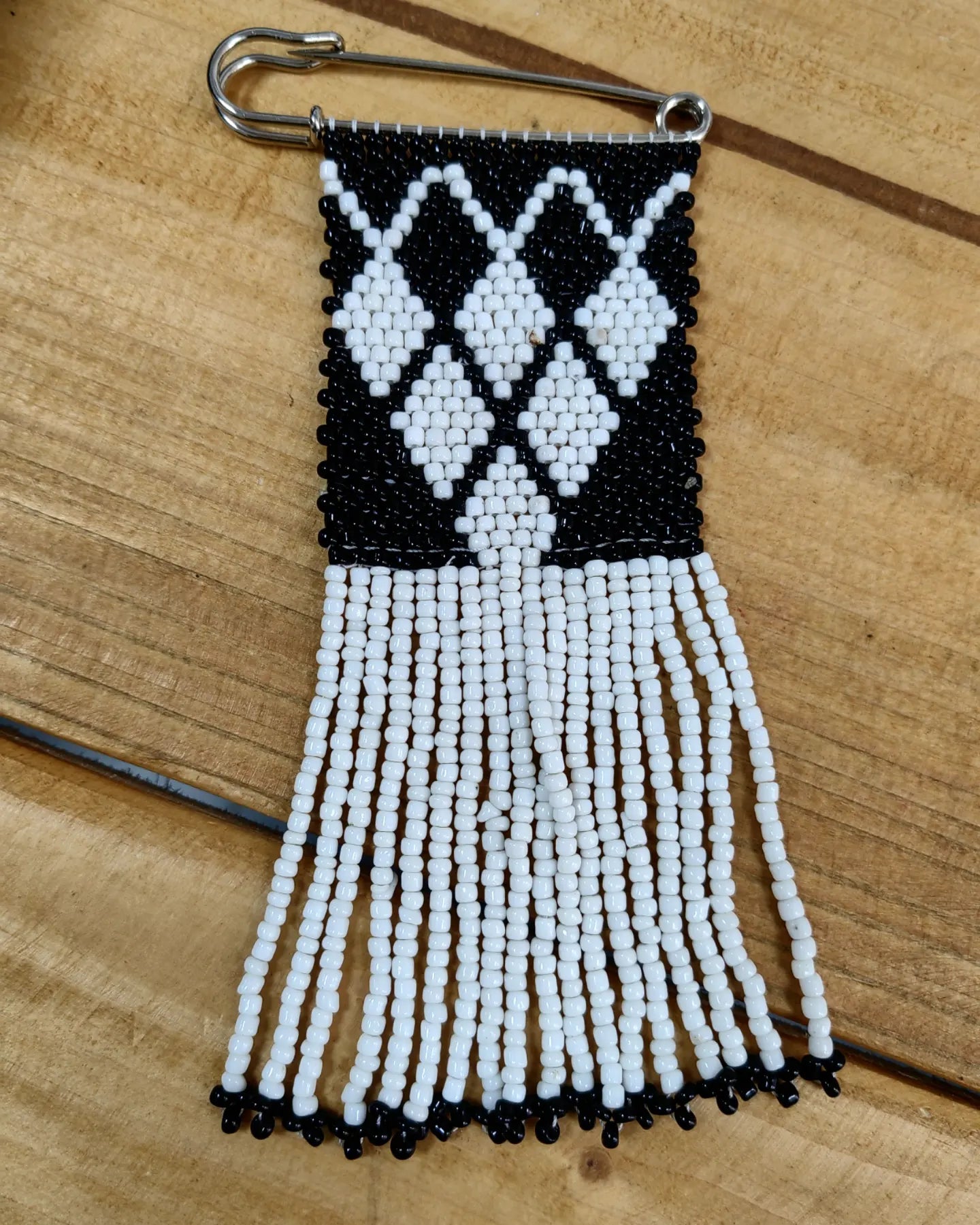 Beaded Safety-pin – Nam Jewelry